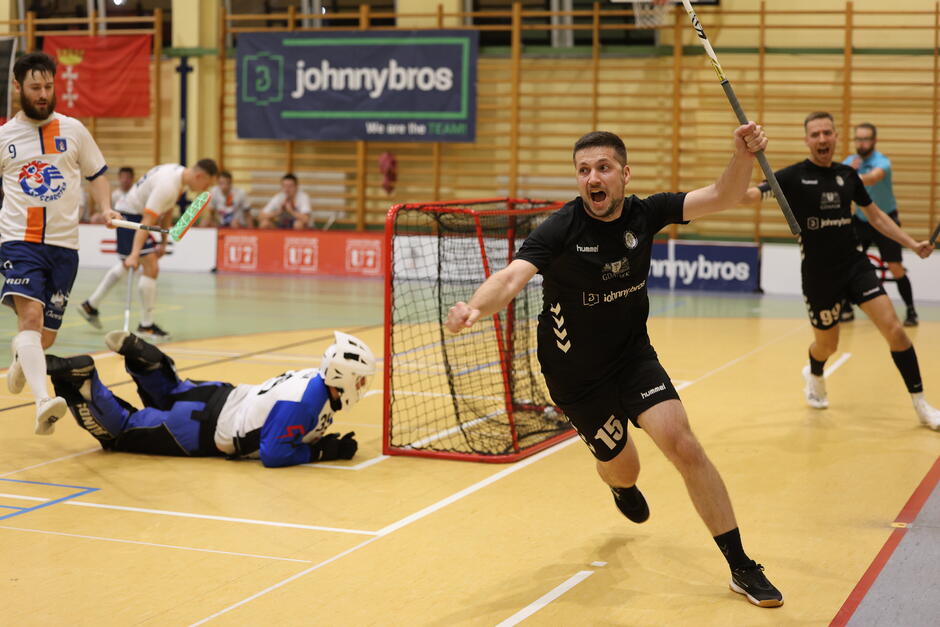 Unihokej. JohnnyBros Olimpia Osowa Gdańsk zaczyna od zwycięstw